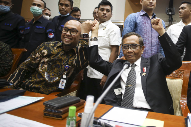 Mahfud dan Sri Mulyani Bentuk Satgas Tuntaskan Pengusutan Transaksi Rp 349 T | kumparan.com