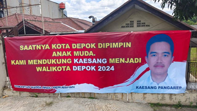 Beredar Spanduk Dukungan 'Kaesang Menjadi Wali Kota Depok 2024' | kumparan.com