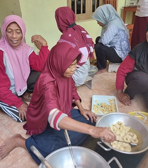 Berdayakan Ekonomi KWT, Dosen UMY Berikan Pelatihan Mengolah Labu ...