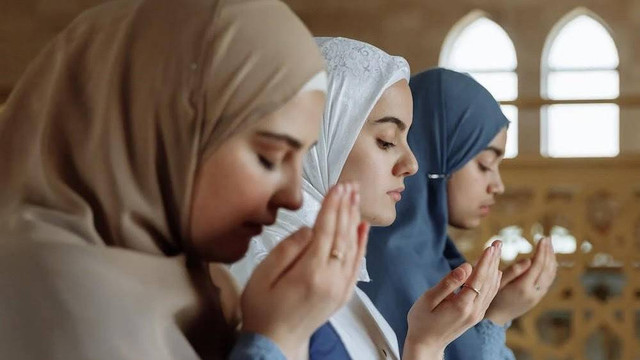 Doa Rabithah: Bacaan dan Keutamaannya bagi Umat Muslim | kumparan.com