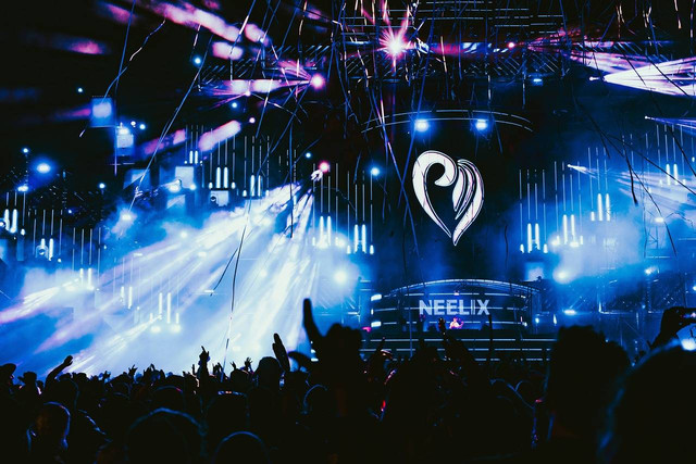 Penjelasan Arti Open Gate untuk Penonton Konser | kumparan.com