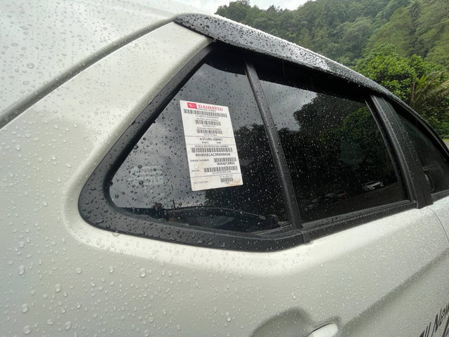 Stiker Barcode di Kaca Mobil Baru, Dibiarkan atau Wajib Dilepas ...