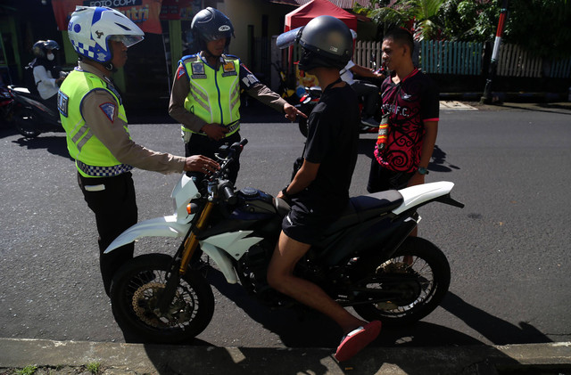 Jenis Pelanggaran yang Bisa Bikin Pemotor Kena Denda Tilang Rp 500 Ribu ...