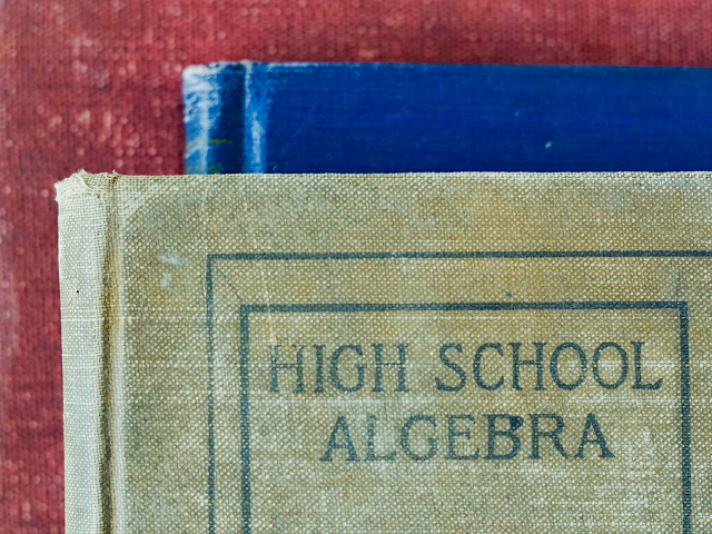 Siapa Pengarang Kitab Al Gebra atau Aljabar? Ini Profilnya! | kumparan.com