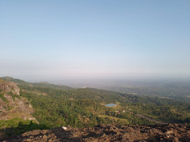 5 Alasan Kenapa Kamu Harus ke Puncak Gunung Api Purba Yogya, Cocok Buat ...