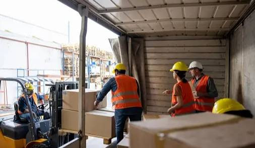 Pengertian dari Unloading dan Prosesnya pada Logistik | kumparan.com