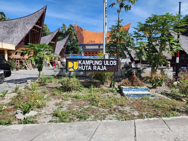 Kampung Ulos di Negeri Indah Kepingan Surga | kumparan.com