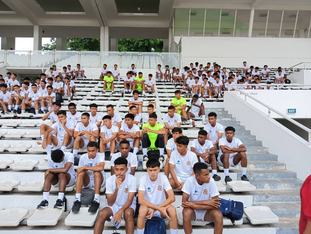 Dennis Wise Usul ke Erick Thohir Bentuk Timnas U-14 | kumparan.com