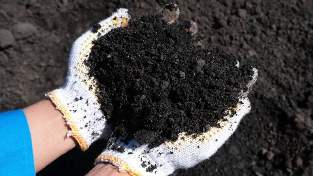 Limbah Batu Bara PLTU Diolah PLN Jadi Material Batako Hingga Tanggul Laut | kumparan.com