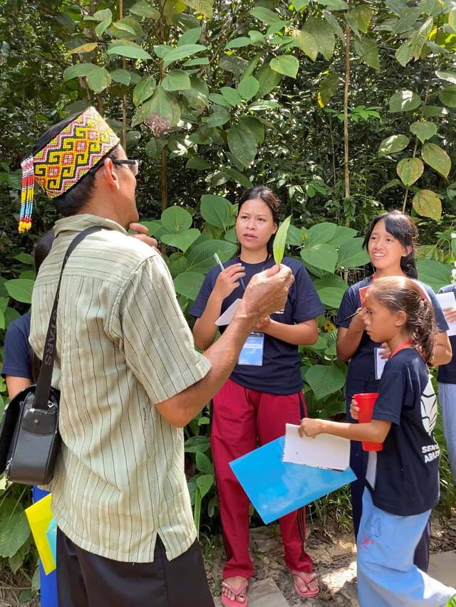 Perjalanan Sekolah Tradisional dalam Melestarikan Warisan Budaya Dayak ...