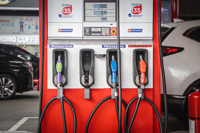 Harga BBM Pertamina Naik Mulai 1 Juli 2025, Pertamax Jadi Rp 12.500 per Liter | kumparan.com