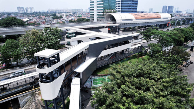 Halte Cikoko Rampung, Transjakarta Tersambung LRT dan KRL di Stasiun ...