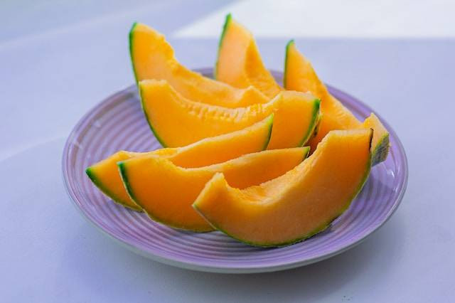 3 Cara Menanam Melon di Polybag yang Mudah Dilakukan | kumparan.com