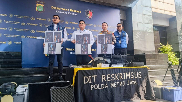 Pemeran Film Porno Rumah Produksi di Jaksel Diperiksa Jumat, Termasuk Siskae | kumparan.com