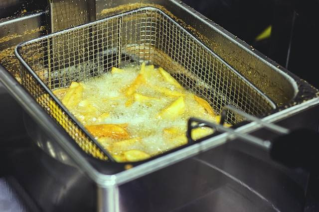 Perbedaan Shallow Frying dan Deep Frying beserta Kelebihannya ...