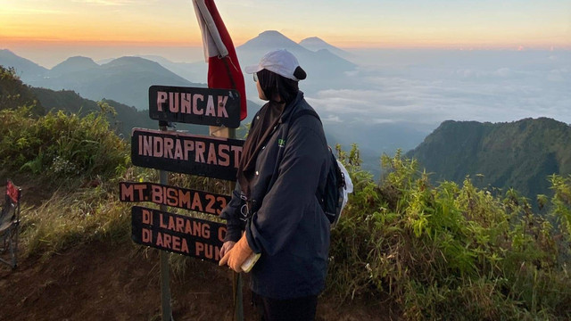 Naik Minimal View Maksimal: Gunung Bismo Andalan Pendaki Pemula ...