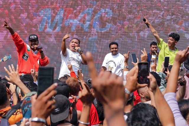 Grup Musik M.A.C Ramaikan Roadshow Sail Teluk Cenderawasih di Jakarta ...