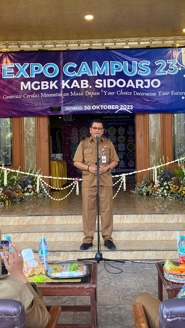 Lutfi Isa Ansori Kepala Cabang Dinas Pendidikan Ajak Siswa Cermat Pilih ...
