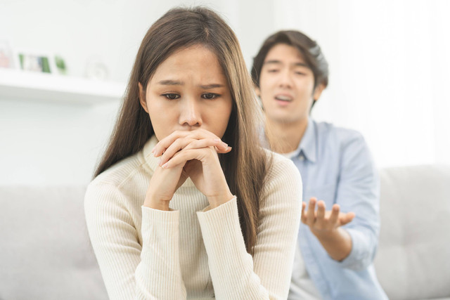 Dear Suami, 5 Tips Ini Bisa Dicoba saat Menghadapi Istri yang Marah | kumparan.com