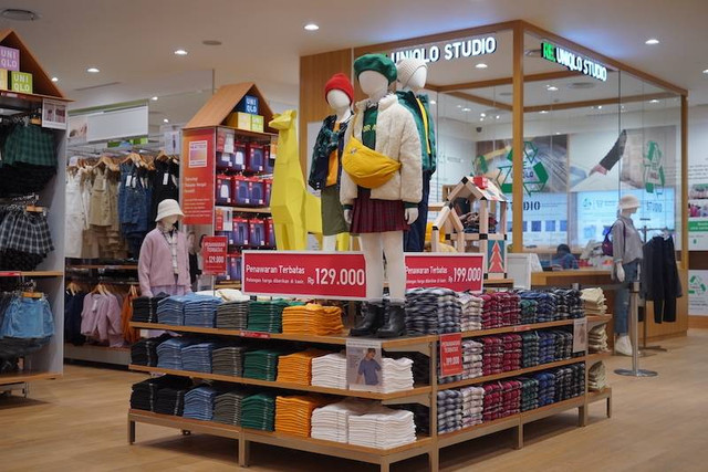 Buka Toko Baru, UNIQLO Luncurkan Layanan Permak Baju RE.UNIQLO Studio ...