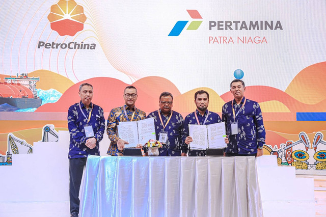 Pertamina Patra Niaga Gandeng PetroChina Pasok Smooth Fluid untuk Blok Jabung | kumparan.com