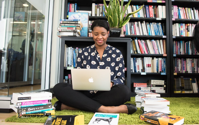 Omah Library: Daya Tarik, Lokasi, Cara Reservasi, dan Informasi Lainnya ...