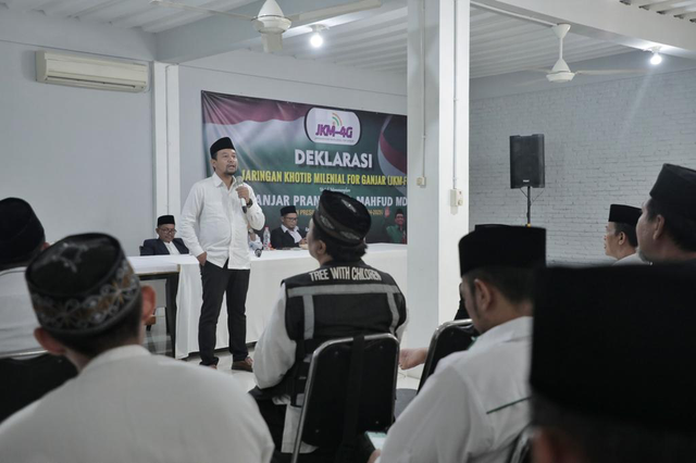 Ratusan Khatib Milenial se-Jabodetabek Deklarasi Dukung Ganjar-Mahfud | kumparan.com