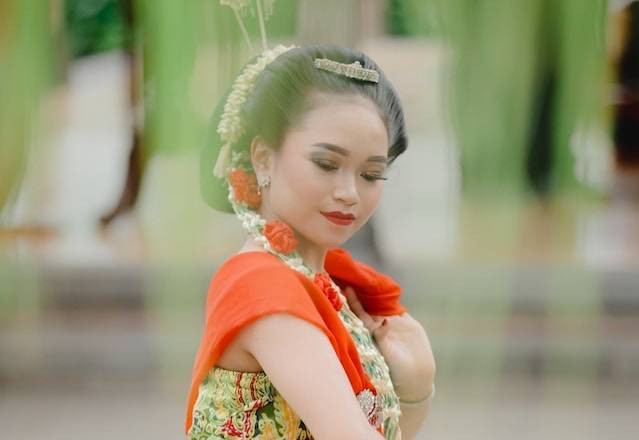 Tiga Suku Bangsa dan Asal Daerahnya yang Ada di Indonesia | kumparan.com