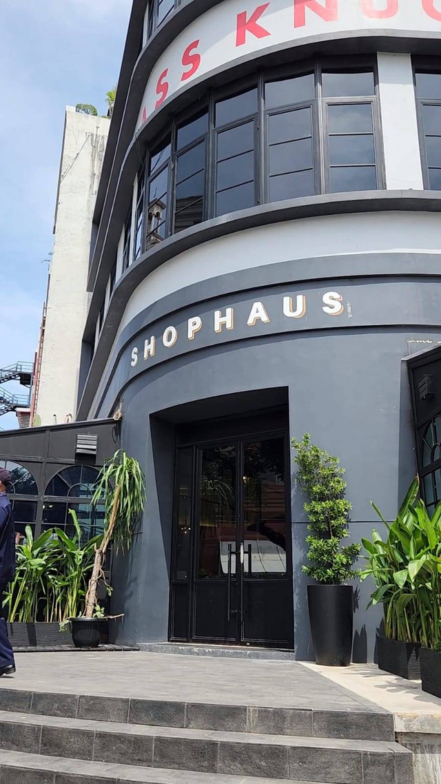 5 Restoran yang Bisa Kamu Cicipi Saat Nongkrong di Shophaus Mahakam | kumparan.com