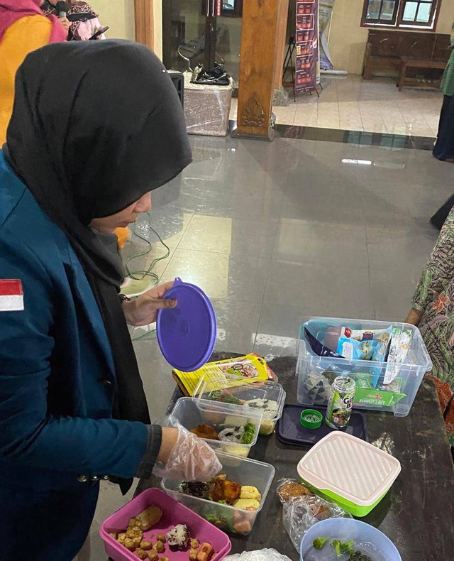 Pembuatan Bento Khas Jepang Dengan Menyesuaikan Potensi Pangan Desa ...
