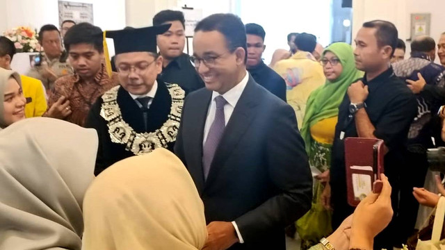Anies dan Mahfud MD Hadiri Pengukuhan Guru Besar Kedokteran UI ...