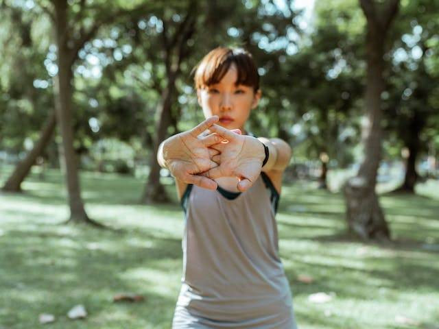 Macam-macam Gerak Otot pada Tubuh Manusia | kumparan.com