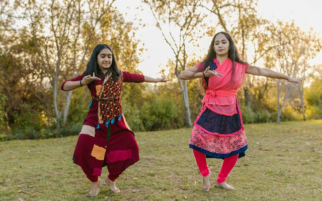 Seni Tari Klasik Jawa: Ciri-ciri, Keunikan, dan Fungsinya | kumparan.com