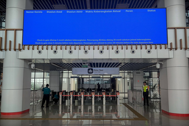 Penumpang Kereta Cepat Whoosh Bisa Naik dan Turun di Stasiun Karawang Mulai 2025 | kumparan.com