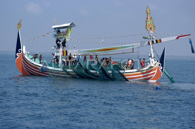 Dampak Revolusi Biru terhadap Perubahan Sosial Ekonomi pada Nelayan ...