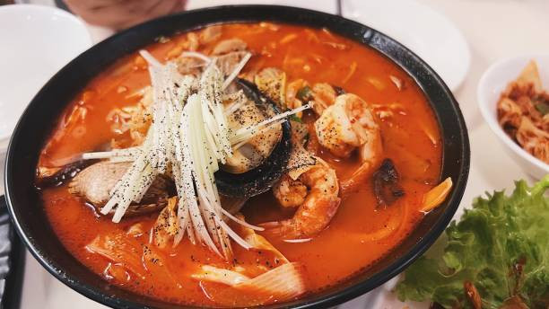 Menu Legend of Noodle 2024 yang Wajib Dicoba | kumparan.com