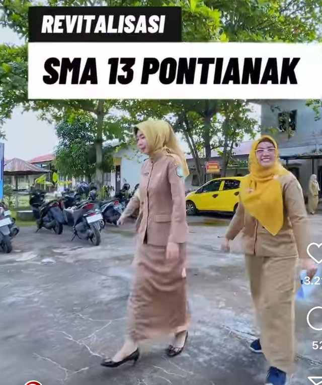 SMAN 13 Pontianak Terima Murid Angkatan Pertama Tahun Ini | kumparan.com