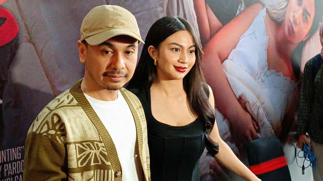 Raditya Dika Izin ke Istri buat Lakoni Adegan Ranjang dengan Ariel ...