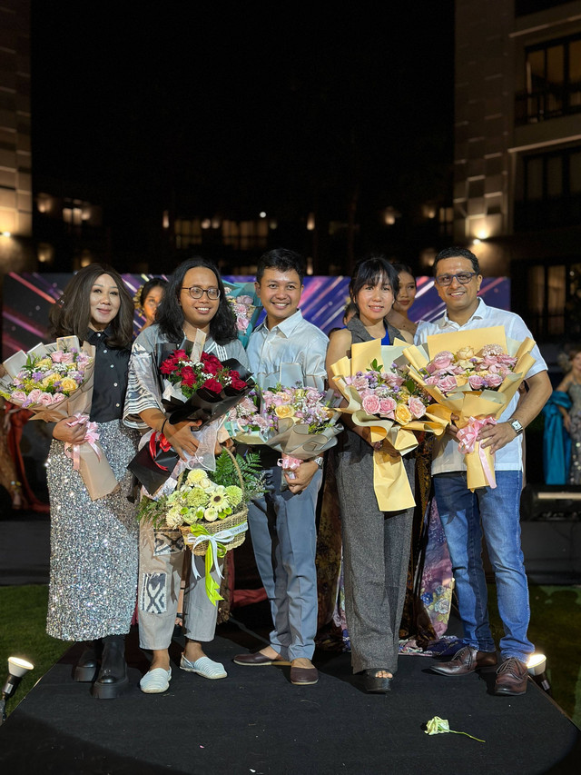 Pullman Bali Legian Beach Hadirkan Pameran Seni Karya Sastia Naresvari | kumparan.com