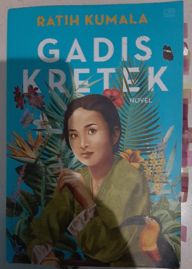Menguak Sejarah Lewat Novel Gadis Kretek Karya Ratih Kumala | kumparan.com