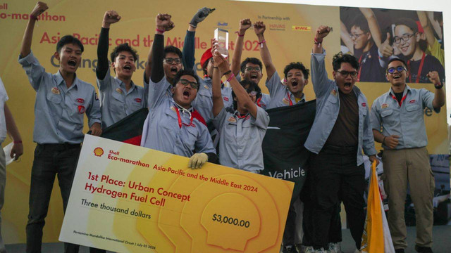 Tim UGM Raih Medali Ganda di Inovasi Mobil Hemat Energi di Mandalika ...