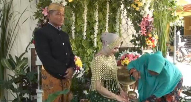 Perubahan Prosesi Tradisi Tingkepan Di Desa Andongsari | kumparan.com