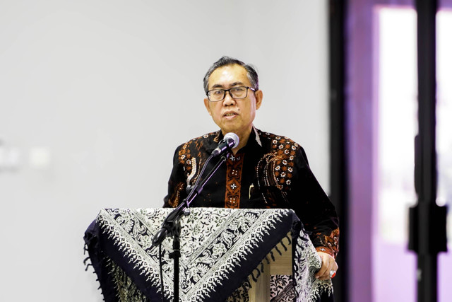 Prof. Edy: Belajar di Luar Negeri untuk Hadapi Tantangan Global ...