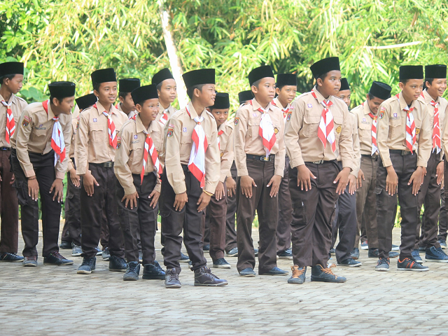 Posisi Atribut Pramuka SD yang Lengkap dan Benar | kumparan.com