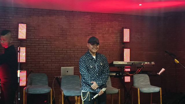 Syiwa Ceritakan Pengalaman Hidupnya Lewat Mini Album Save It | kumparan.com