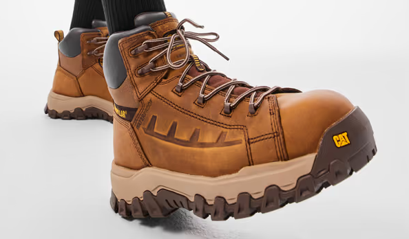 6 Rekomendasi Sepatu Safety Terbaik | kumparan.com