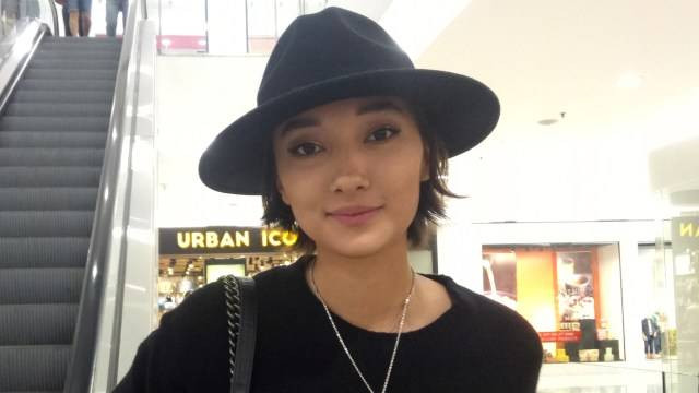 Biodata Carissa Perusset, Artis Cantik Indonesia Keturunan Swiss ...