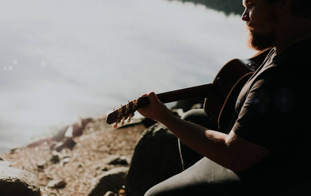Lirik Lagu Taman Jurug Didi Kempot dan Maknanya | kumparan.com
