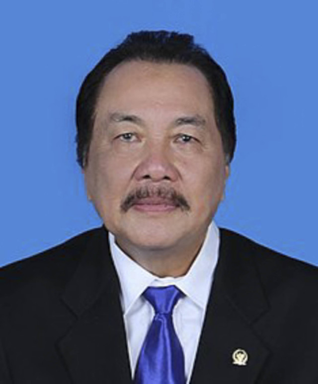 Profil Zulfikar Achmad, Anggota DPR Tertua Asal Jambi | kumparan.com