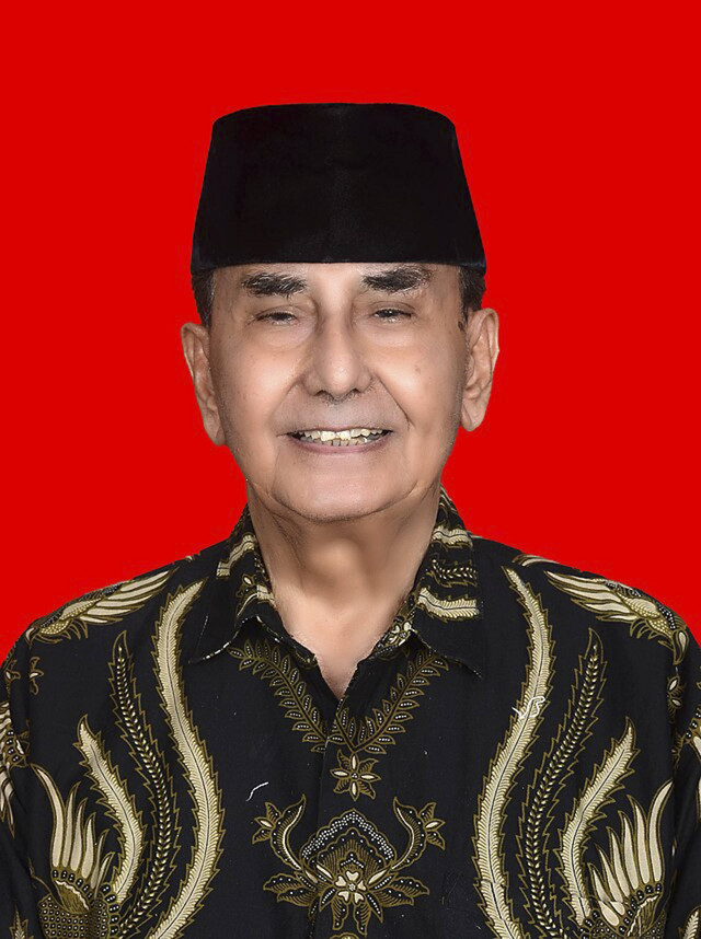 Profil Ismeth Abdullah, Anggota DPD RI Tertua | kumparan.com